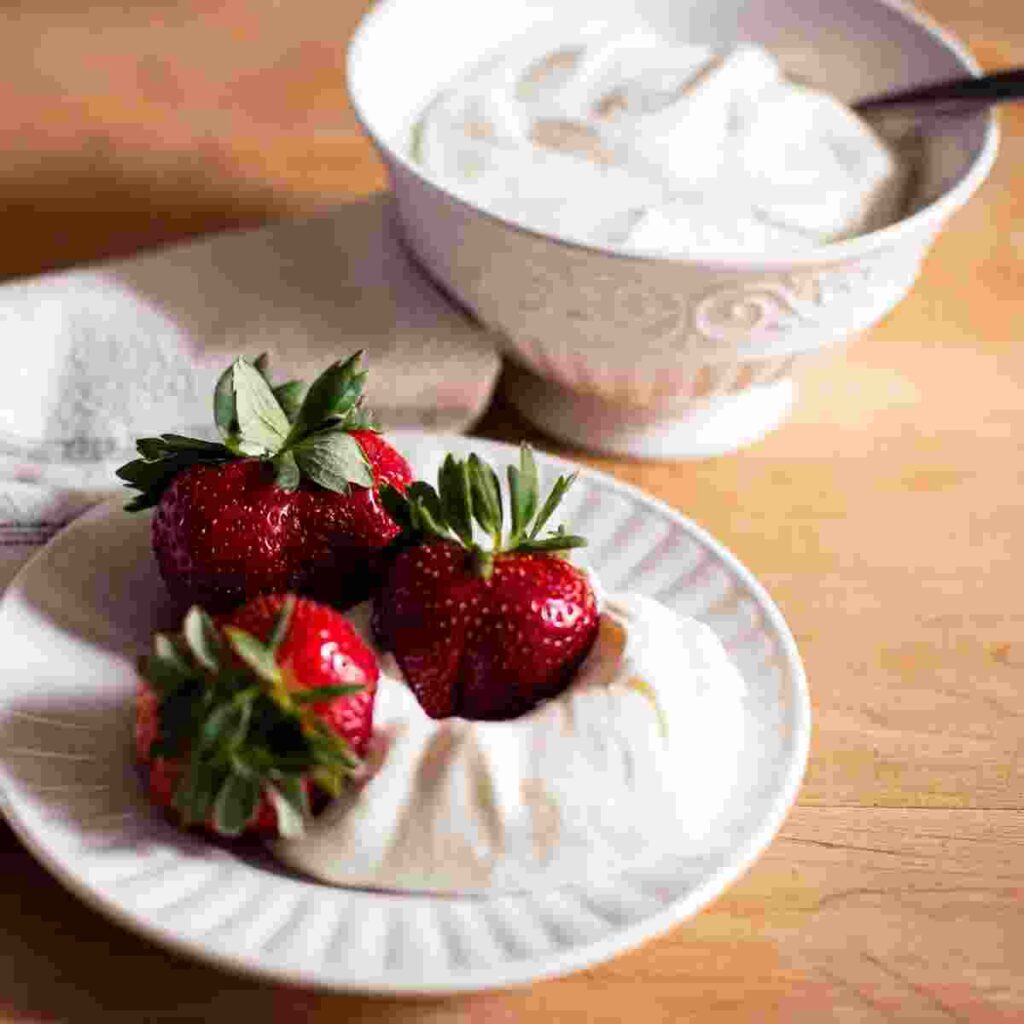 Easy Homemade Whip Cream · Linen & Wildflowers