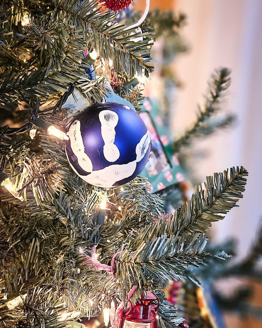 Snowman Handprint Christmas Ball with Printable Tag · Linen & Wildflowers