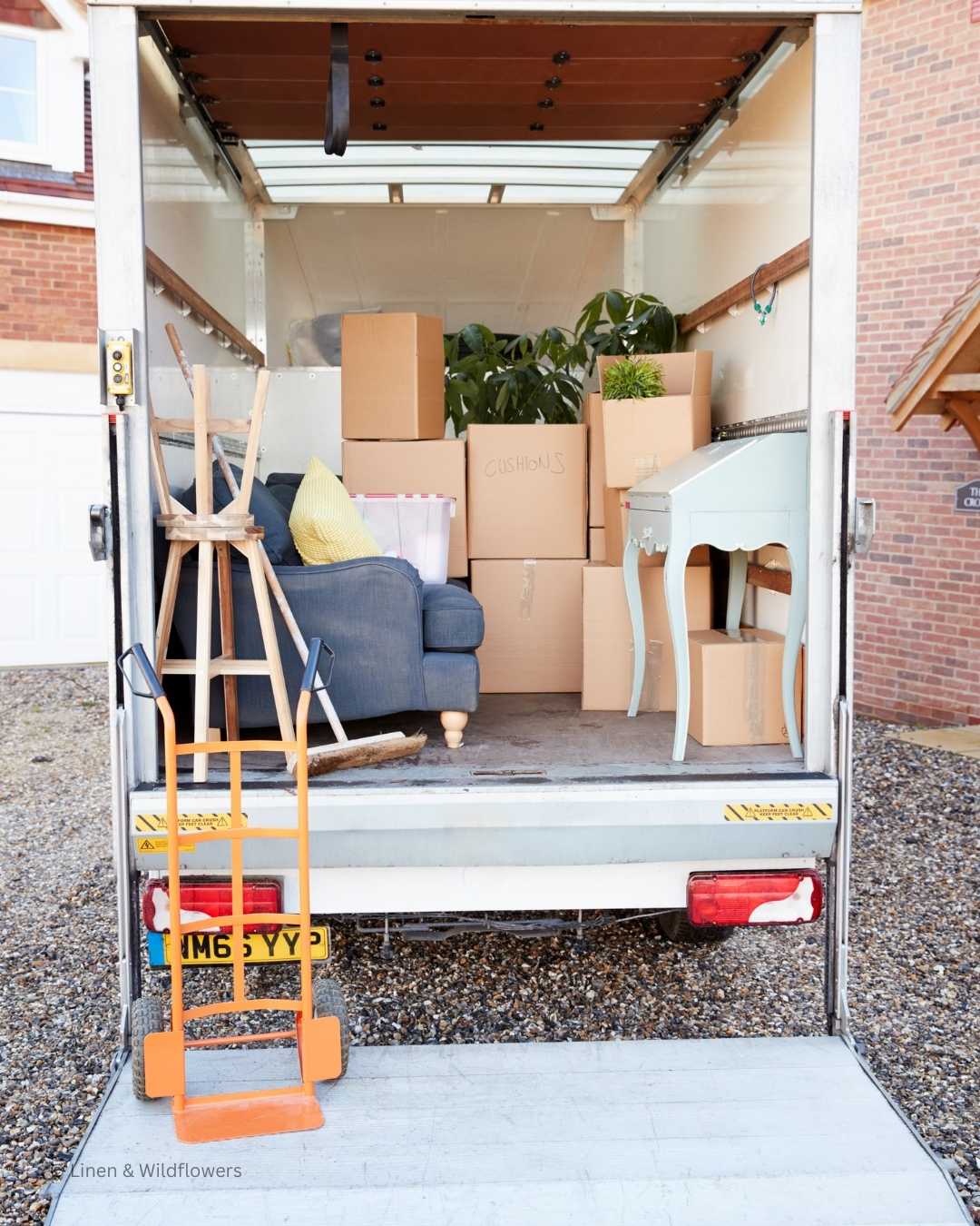 3 Expert Organization Tips For Moving Home + Checklist · Linen ...