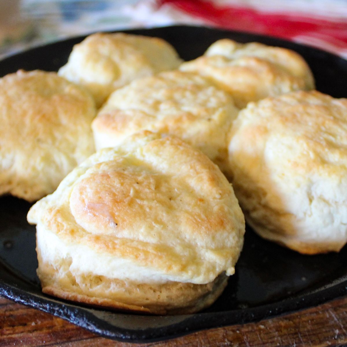 Easy Homemade Fluffy Baking Powder Biscuits Recipe · Linen & Wildflowers